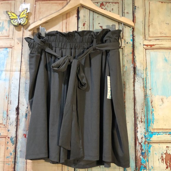 LuLaRoe | Shorts | Ella Is Her Name | Poshmark